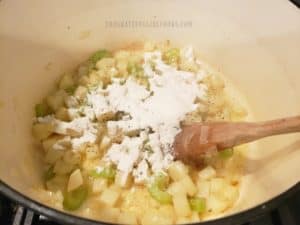 Easy Potato Chowder (for 4) / The Grateful Girl Cooks!